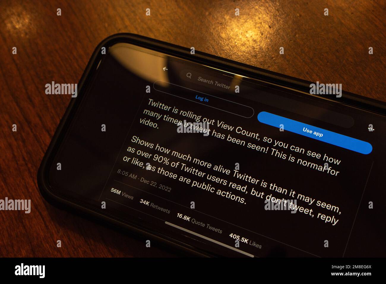 Twitter view count hi-res stock photography and images - Alamy