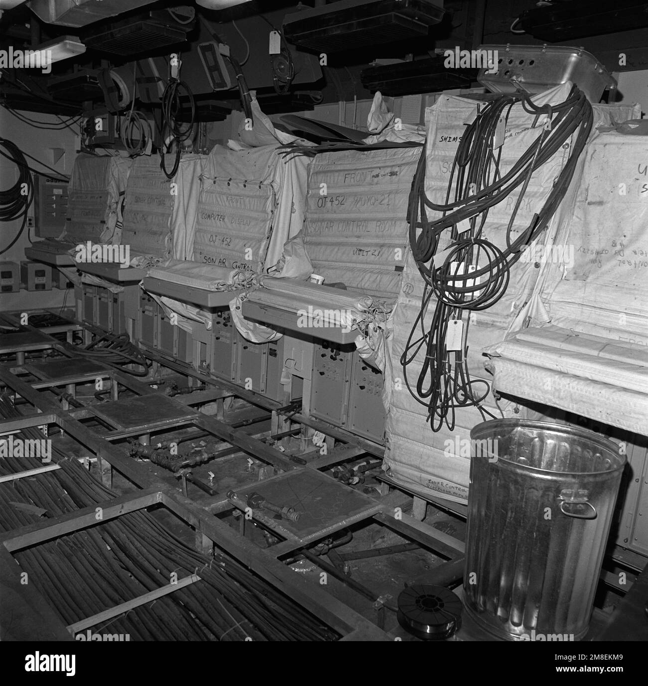 The sonar control room aboard the guided missile cruiser SHILOH (CG-67 ...