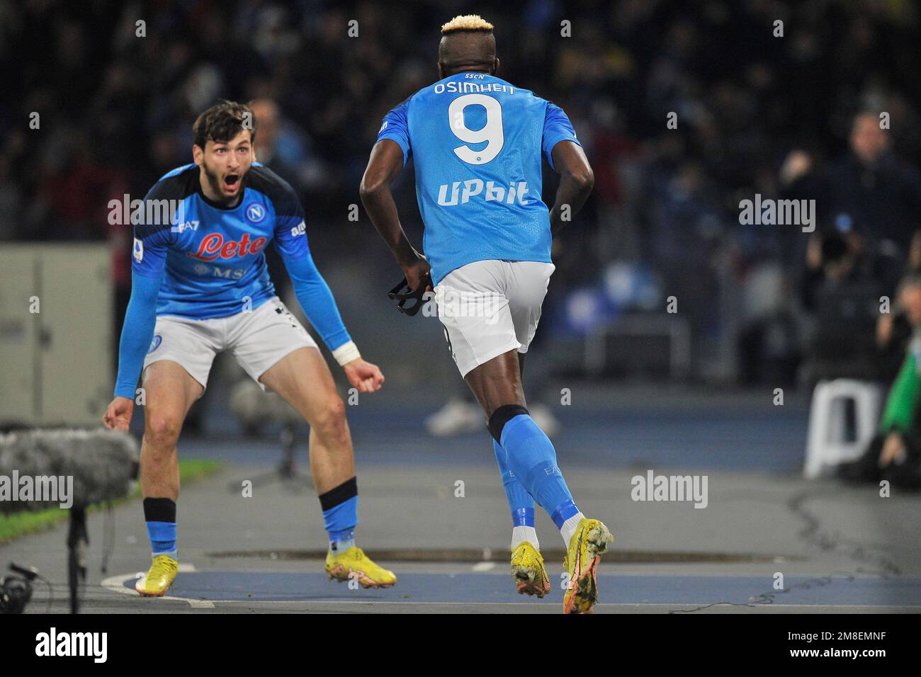 Khvicha kvaratskhelia osimhen hi-res stock photography and images - Alamy