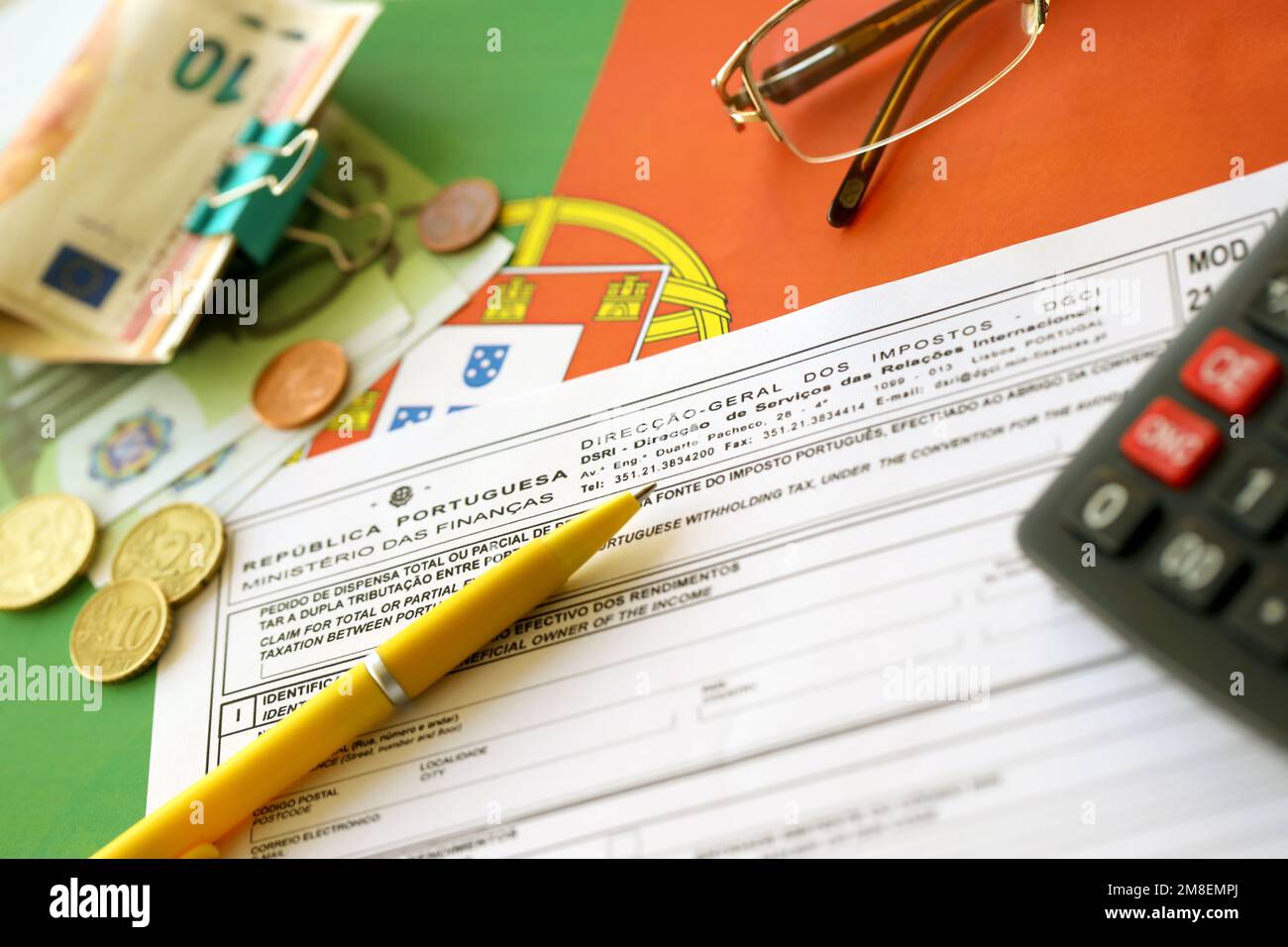 21 rfi hi-res stock photography and images - Alamy