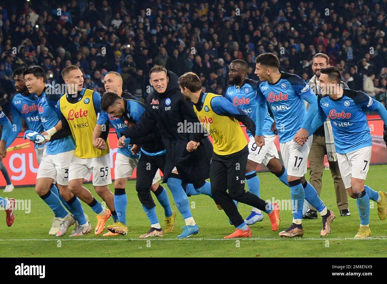 the napoli players celebrate at the end of the match during the Serie A ...