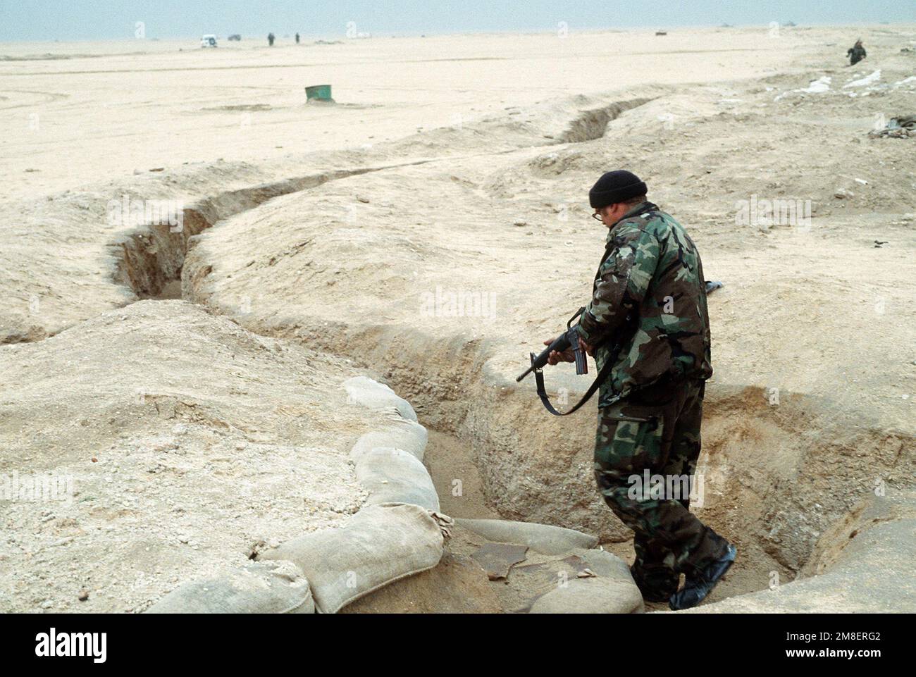 Operation desert storm soldiers hi-res stock photography and images - Alamy