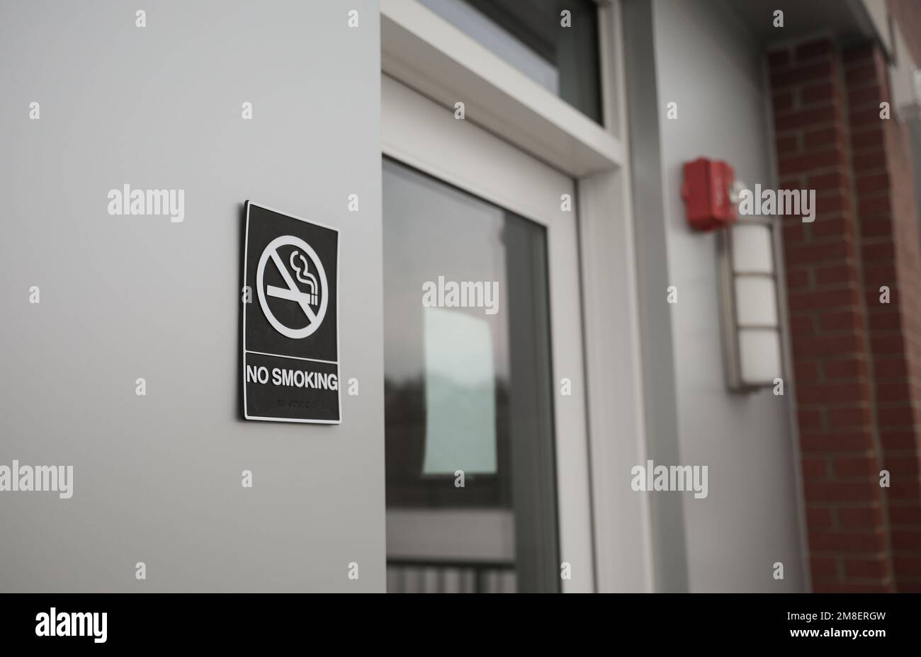 no smoking sign stop illness unhealthy danger Stock Photo - Alamy