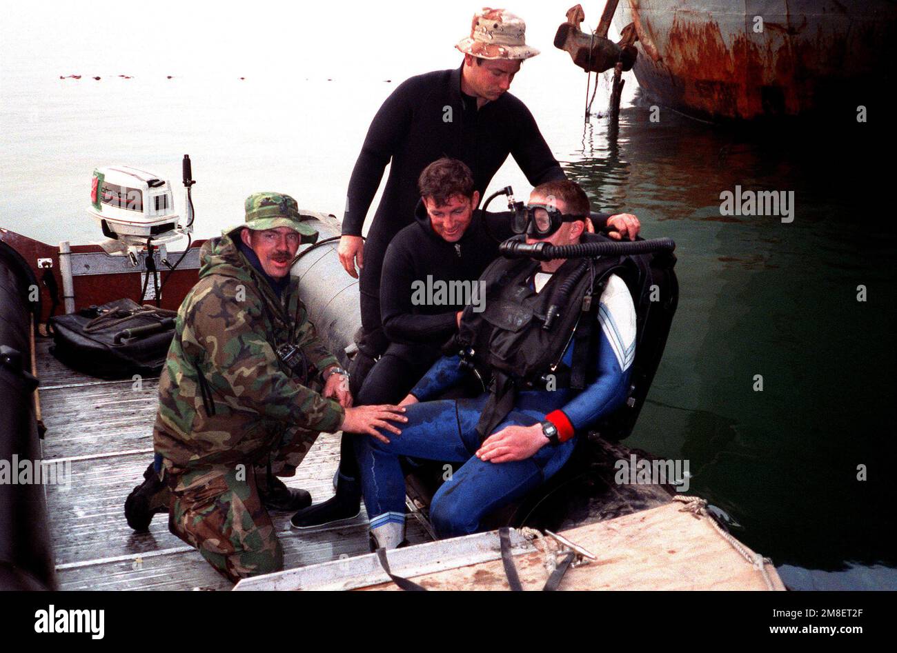 Australian explosive ordnance disposal eod hi-res stock photography and ...