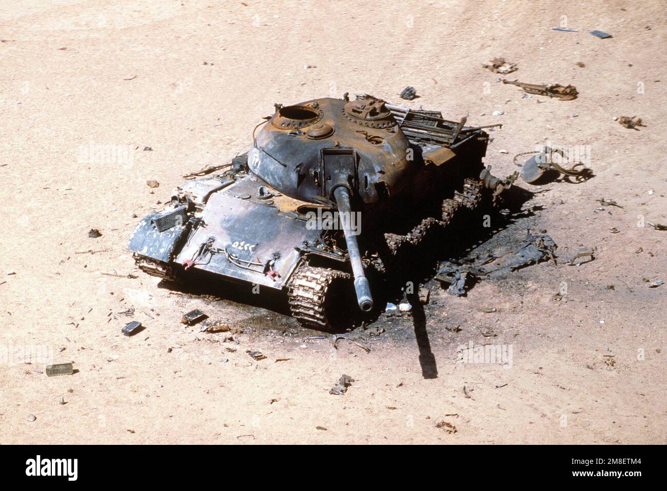 French tank desert storm hi-res stock photography and images - Alamy