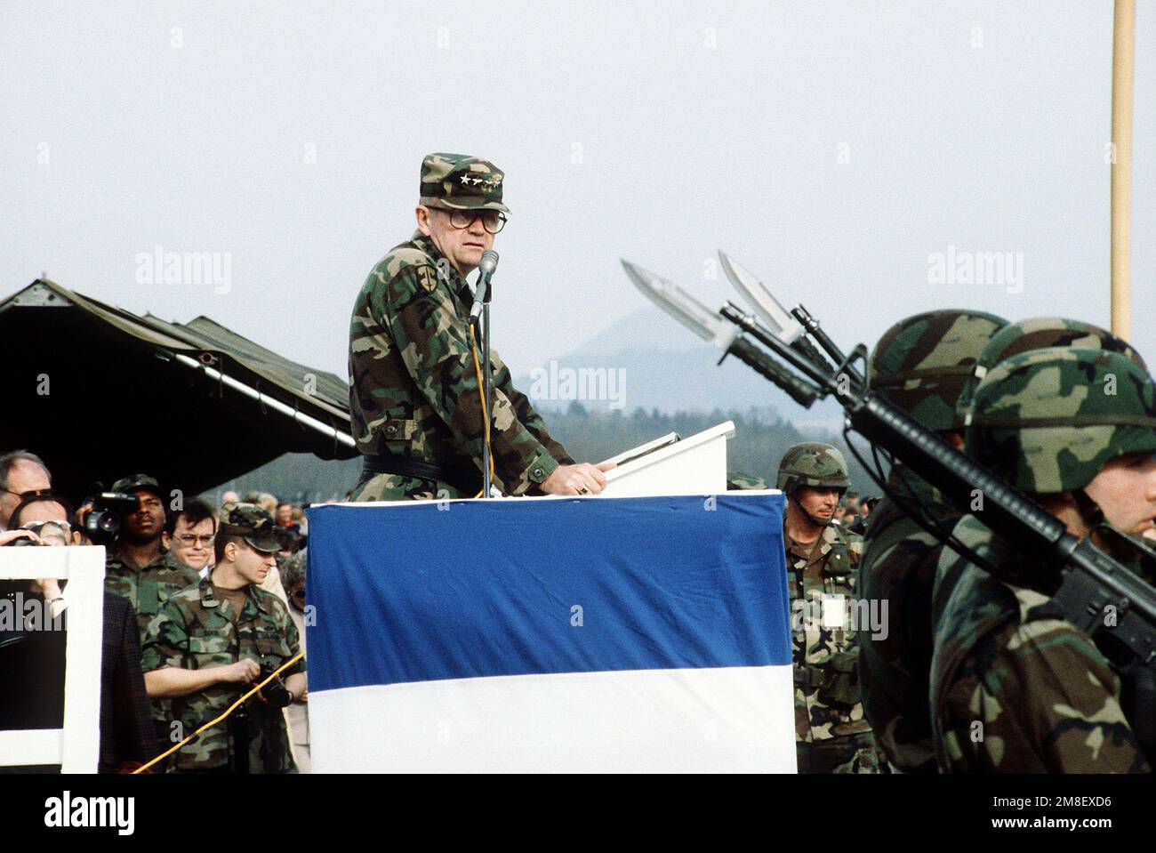 GEN. Gordon R. Sullivan, U.S. Army chief of staff, addresses the troops ...