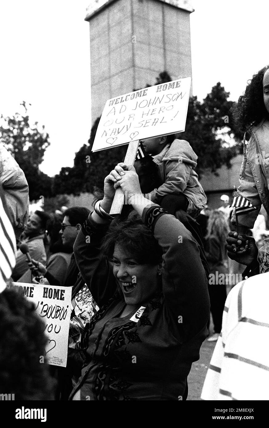 Navy seal team desert Black and White Stock Photos & Images - Alamy