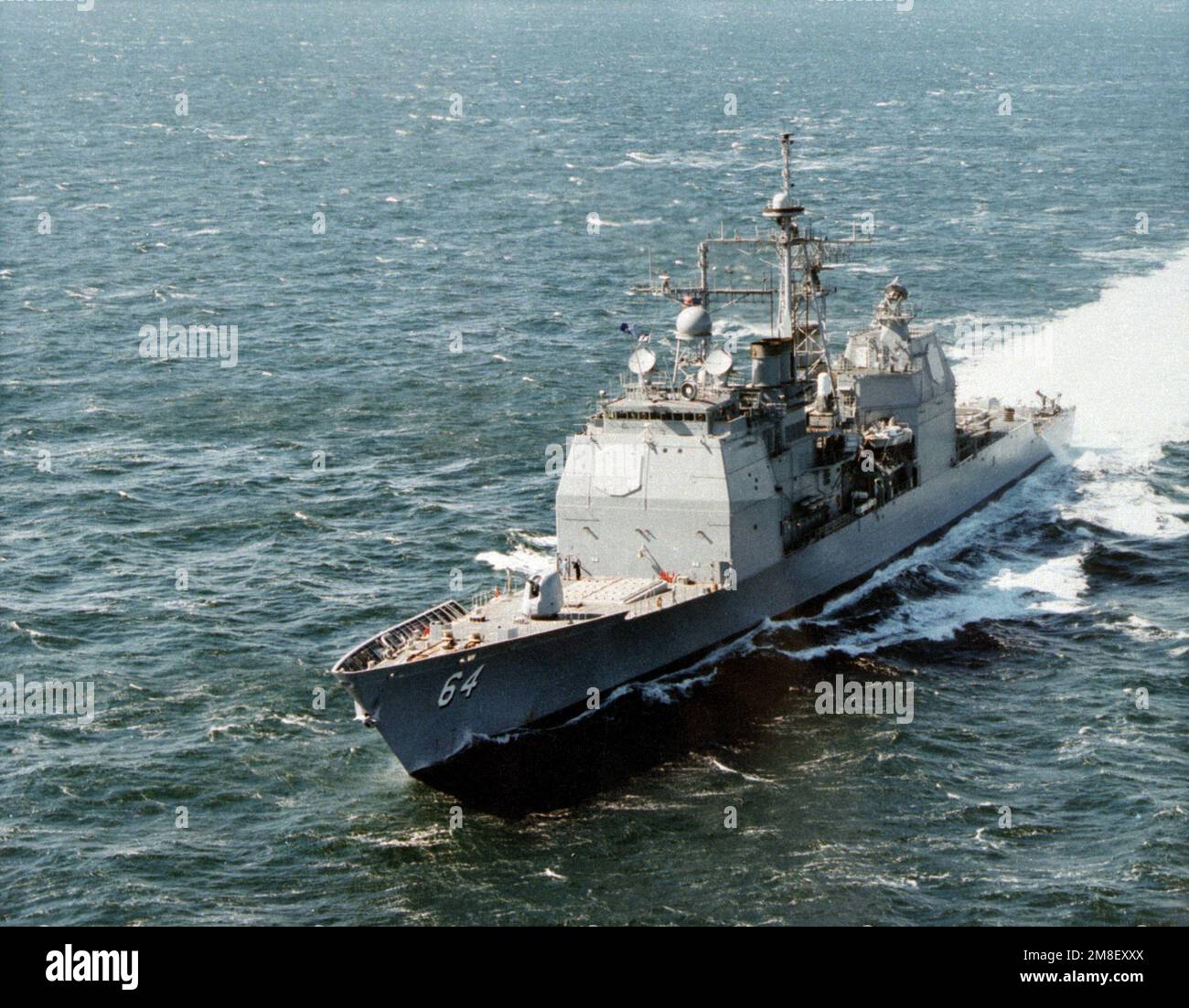 A port bow view of the guided missile cruiser USS GETTYSBURG (CG-64 ...