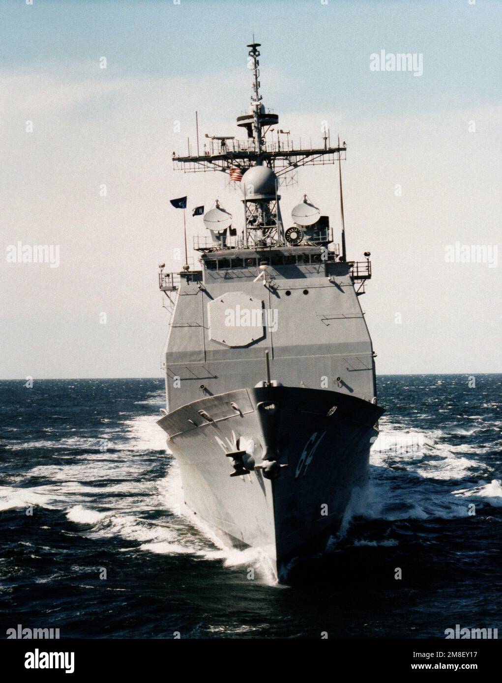 A bow view of the guided missile crusier USS GETTYSBURG (CG 64 ...