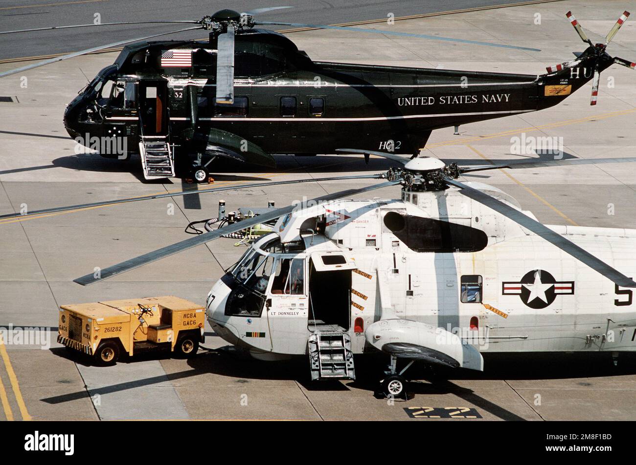 A Helicopter Combat Support Squadron 2 (HC-2) VH-3A Sea King helicopter ...