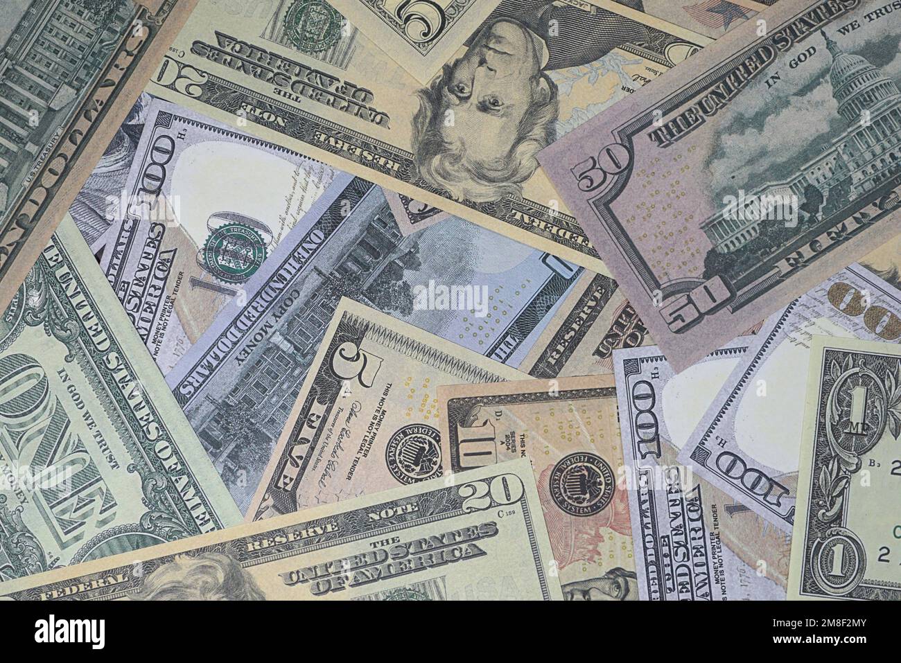 Close up of prop US 100 dollar bills staniding on end Stock Photo - Alamy