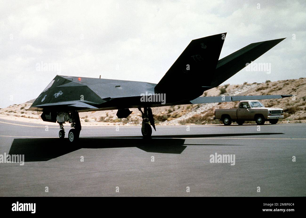 A 37th Tactical Fighter Wing F-117 stealth fighter aircraft taxis on ...