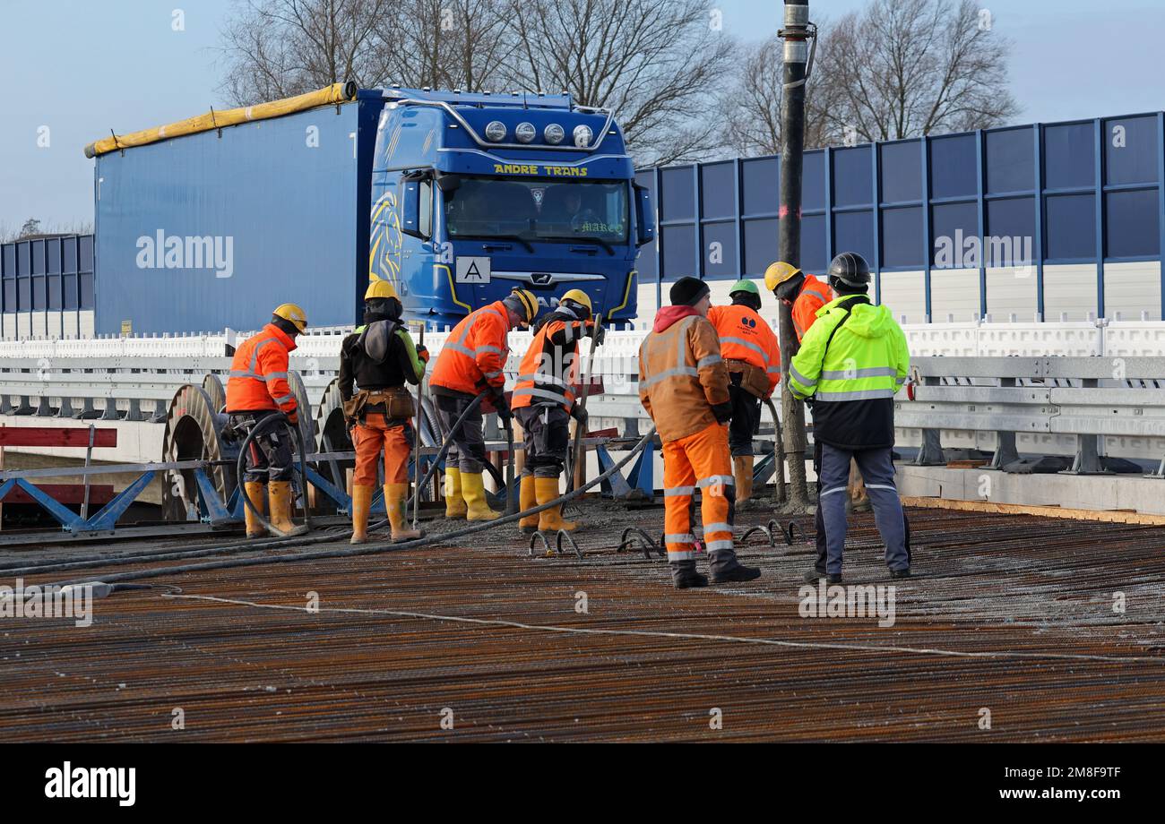 Tribsees, Germany. 13th Jan, 2023. Another section of the new bridge ...