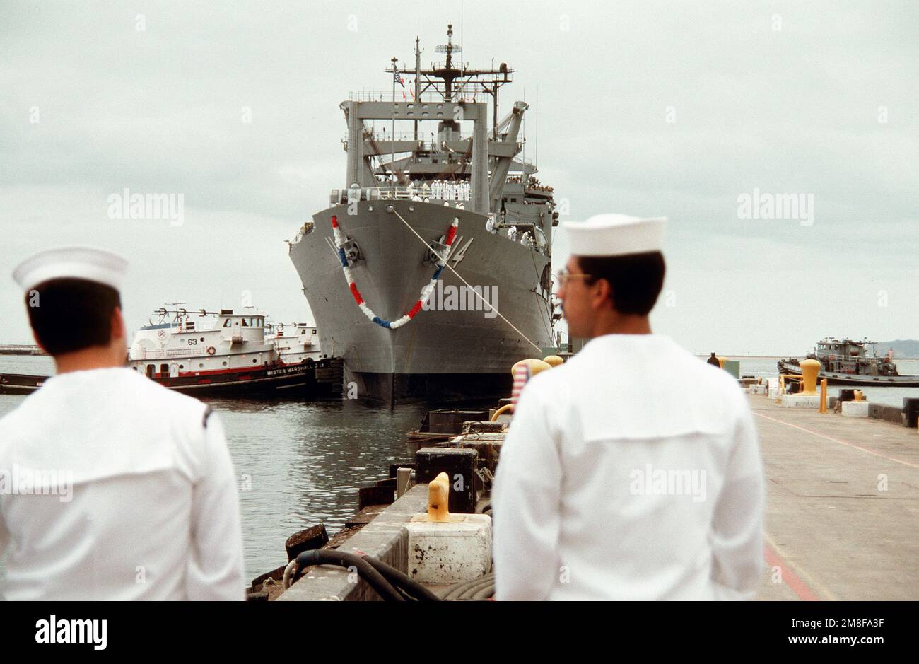 Desert maneuvering hi-res stock photography and images - Alamy