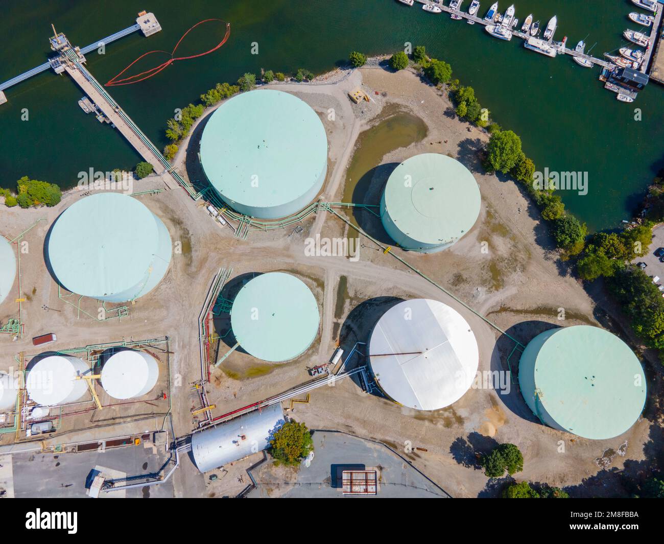 Sprague Energy Crude Storage at Edison Park at Town River Bay in city ...