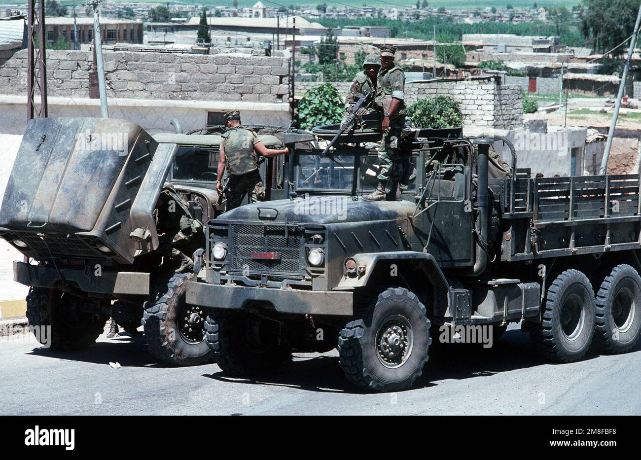 M 939 5 ton truck hi-res stock photography and images - Alamy