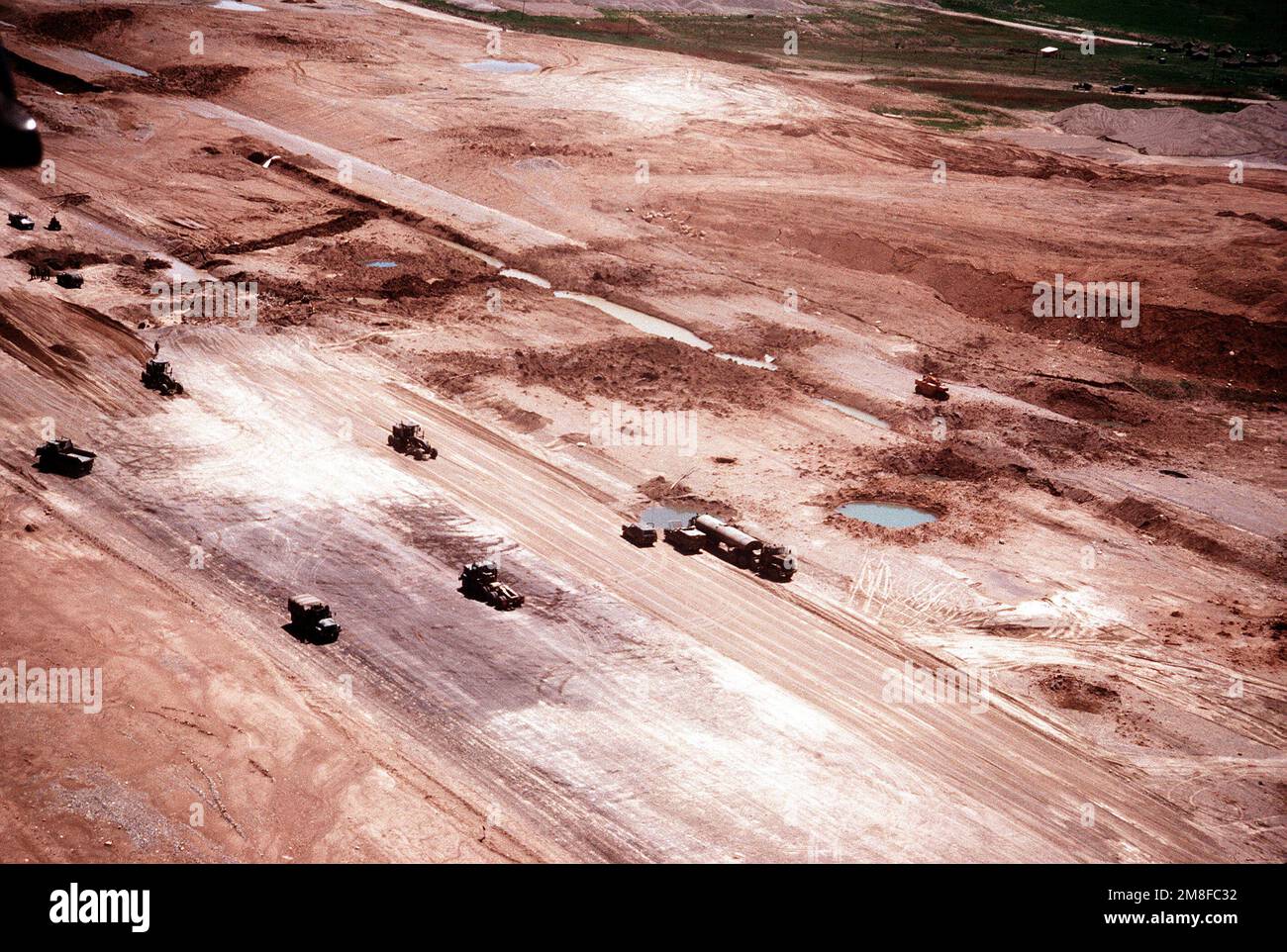 Iraq war iraqi base hi-res stock photography and images - Alamy