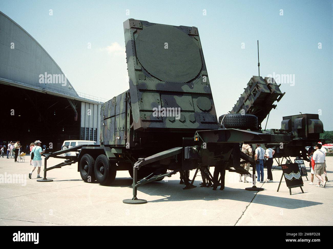 Patriot missile and radar hi-res stock photography and images - Alamy