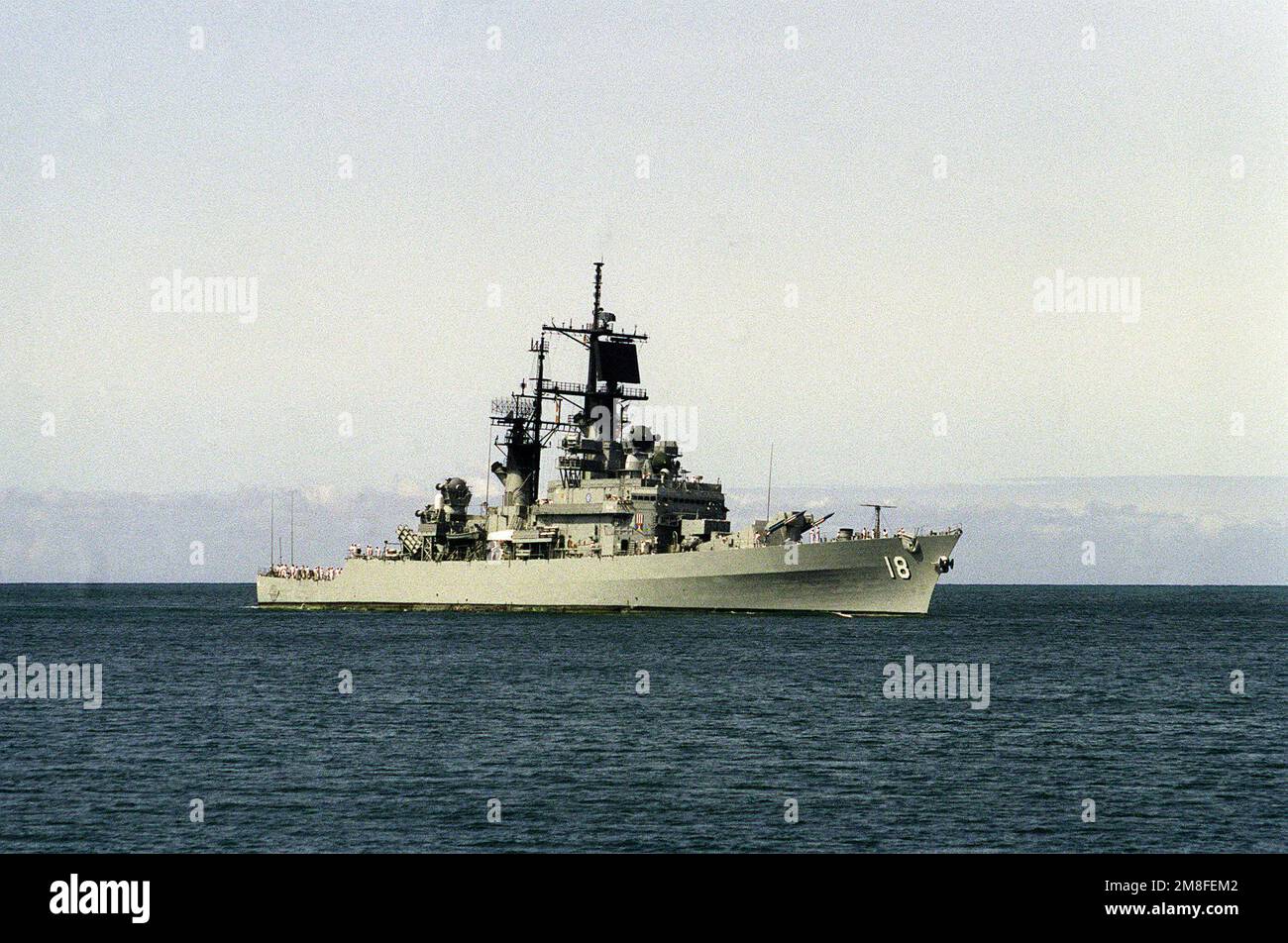 A starboard bow view of the guided missile cruiser USS WORDEN (CG-18 ...