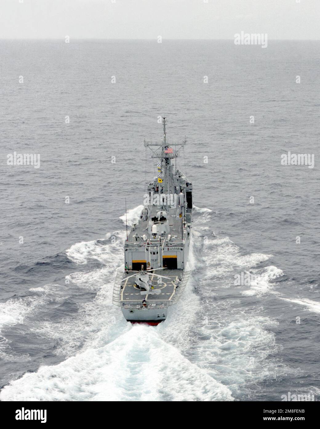 A stern view of the guided missile frigate USS INGRAHAM (FFG-61 ...