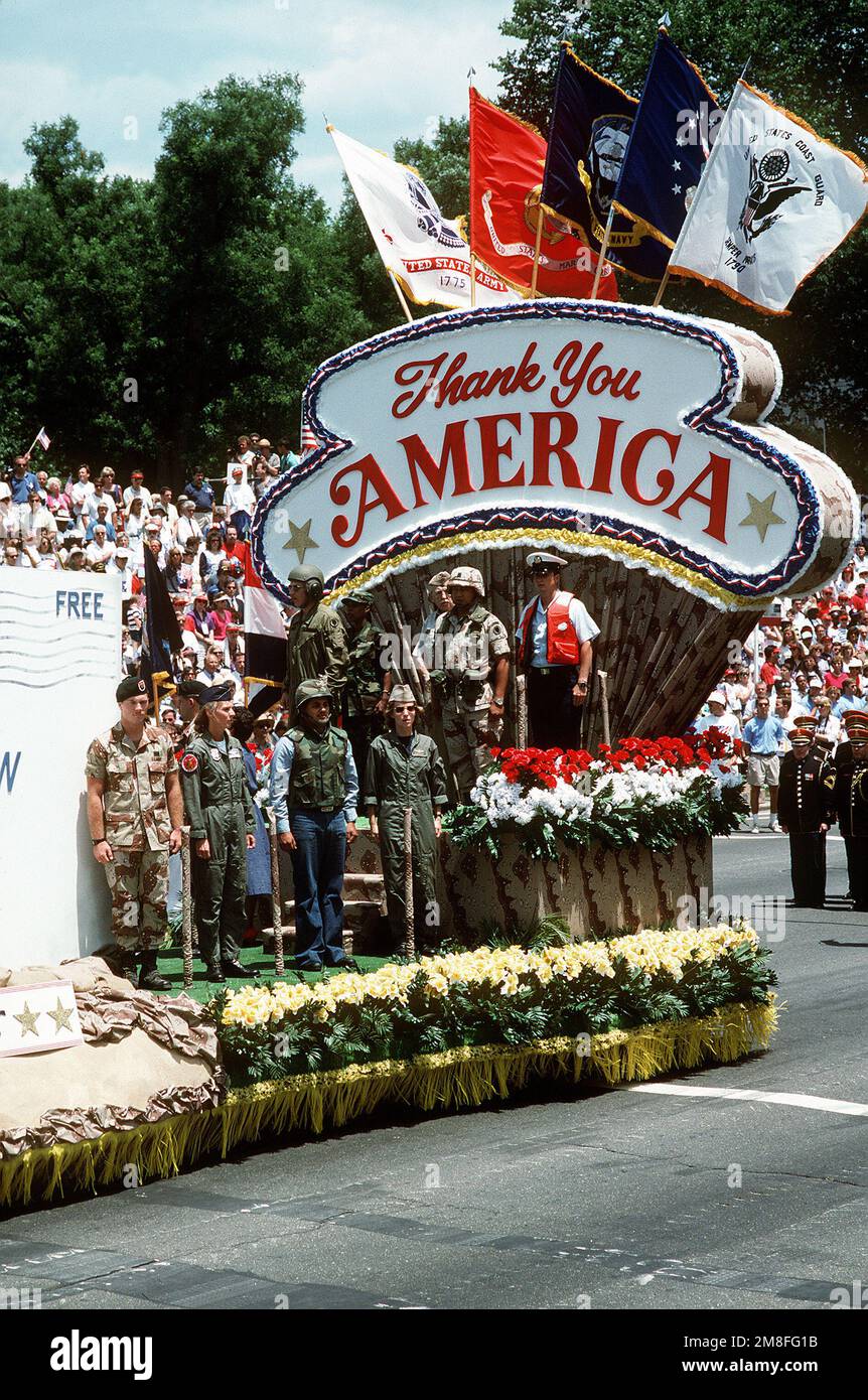 Desert storm victory parade hi-res stock photography and images - Alamy