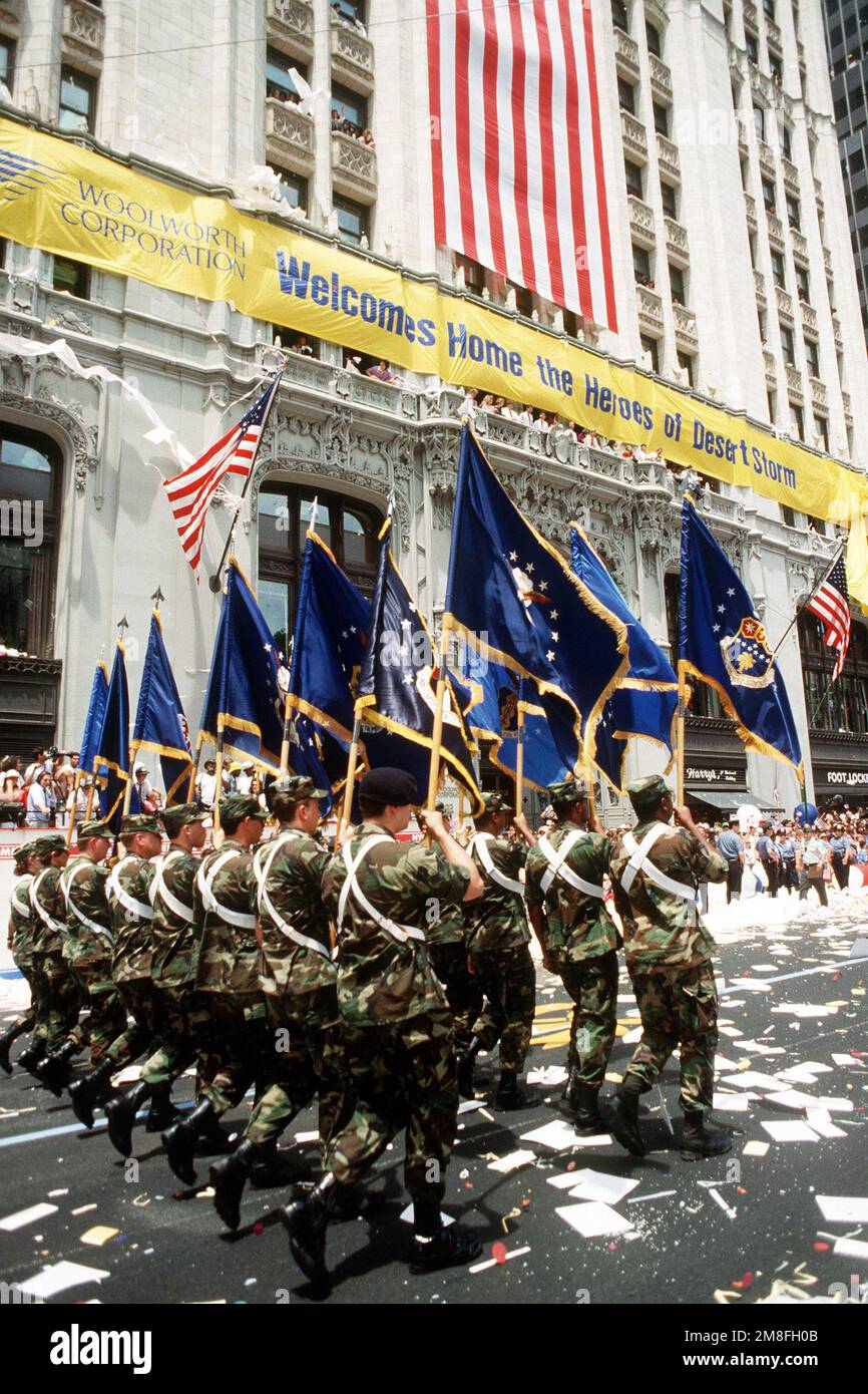 Air force color guard marching hi-res stock photography and images - Alamy