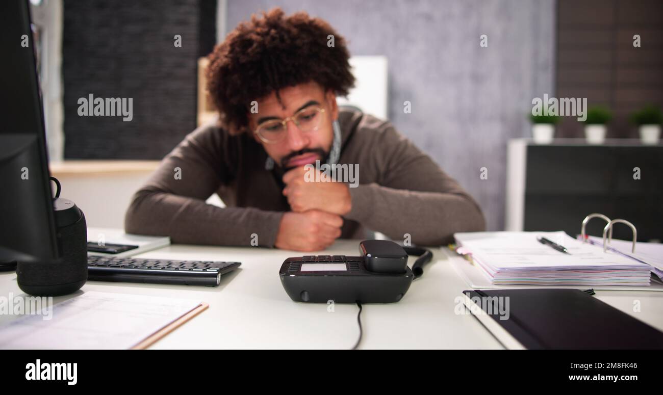 Man on telephone waiting landline hi-res stock photography and images ...