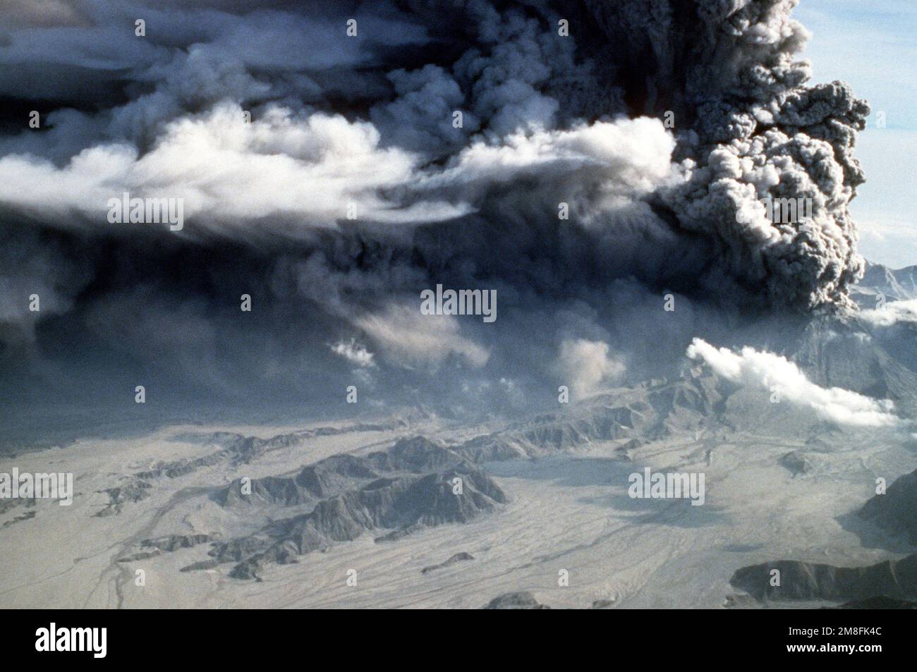 Clouds of ash pour from Mount Pinatubo as the volcano erupts after ...