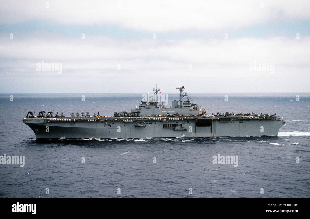 A port beam view of the amphibious assault ship USS WASP (LHD-1 ...