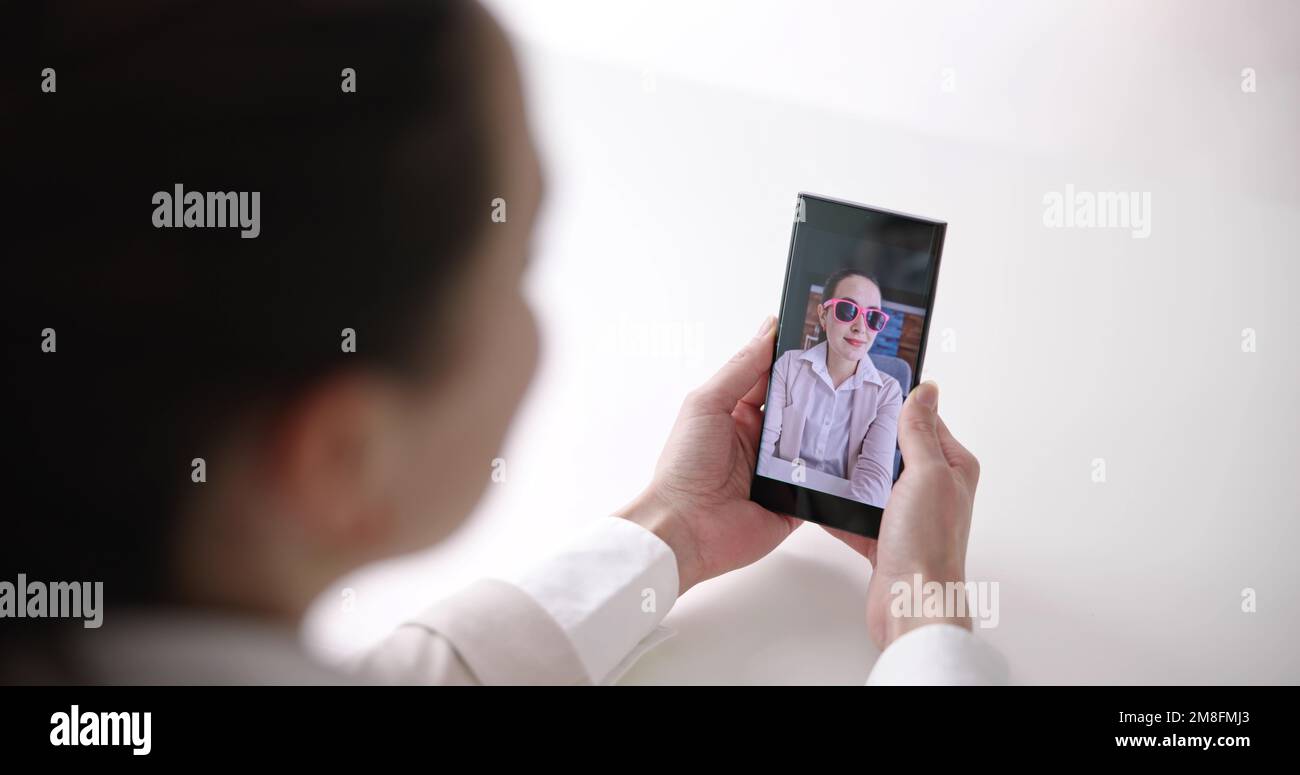 Virtual reality fashion hi-res stock photography and images - Alamy