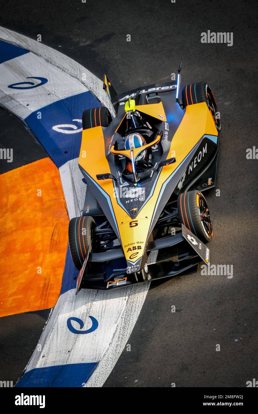 05 HUGHES Jake (gbr), Neom McLaren Formula E Team, Spark-Nissan, Nissan e-4ORCE 04, action ...