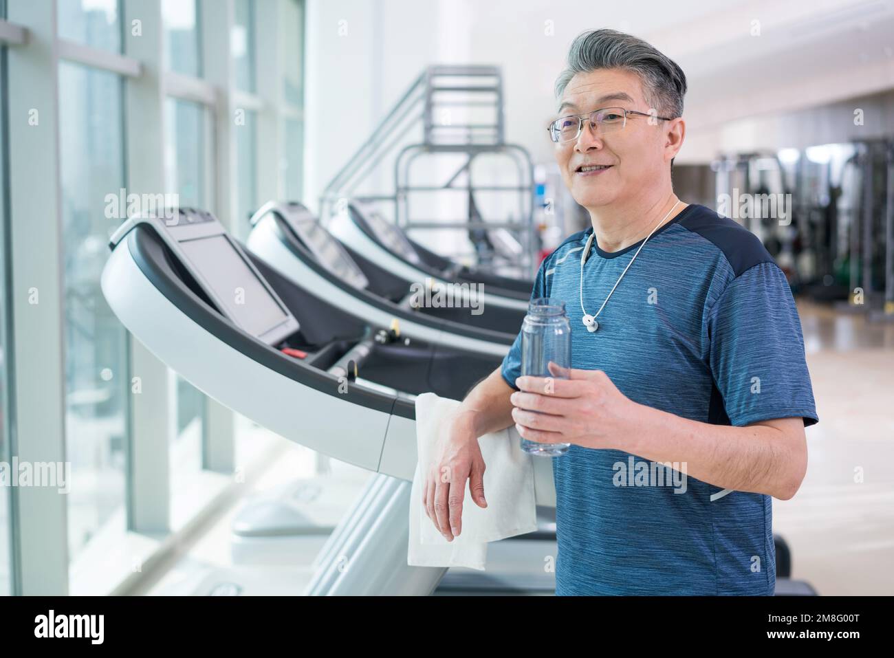The old man out in the gym Stock Photo - Alamy
