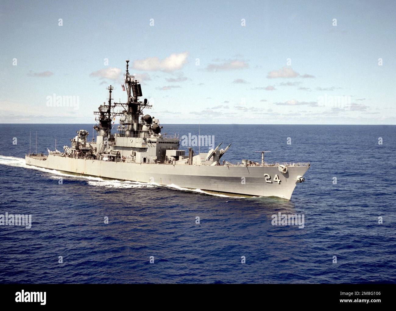 A starboard bow view of the guided missile cruiser USS REEVES (CG-24 ...
