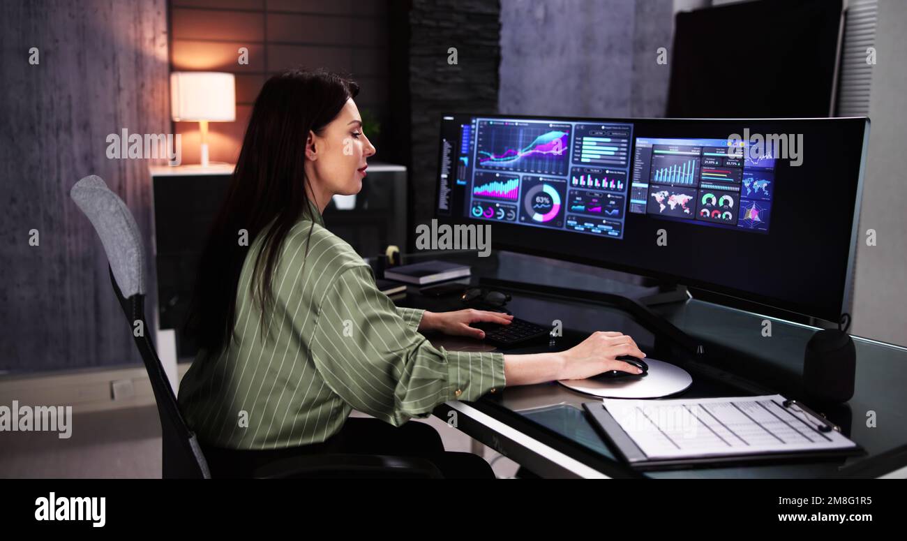 Sad employee hi-res stock photography and images - Alamy