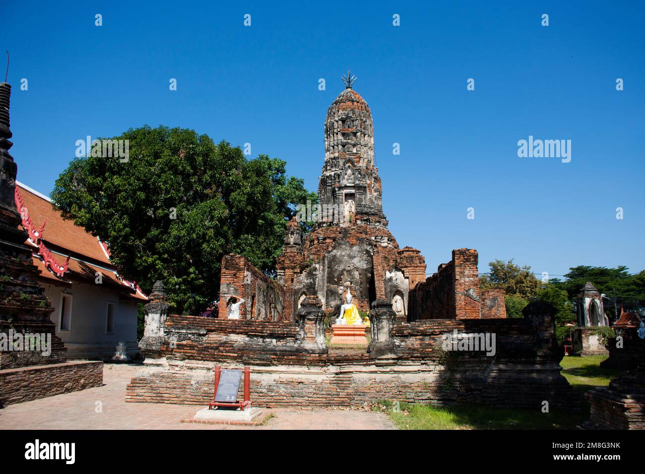 Ancient antique buddha statue and ruins old chedi stupa for thai people ...