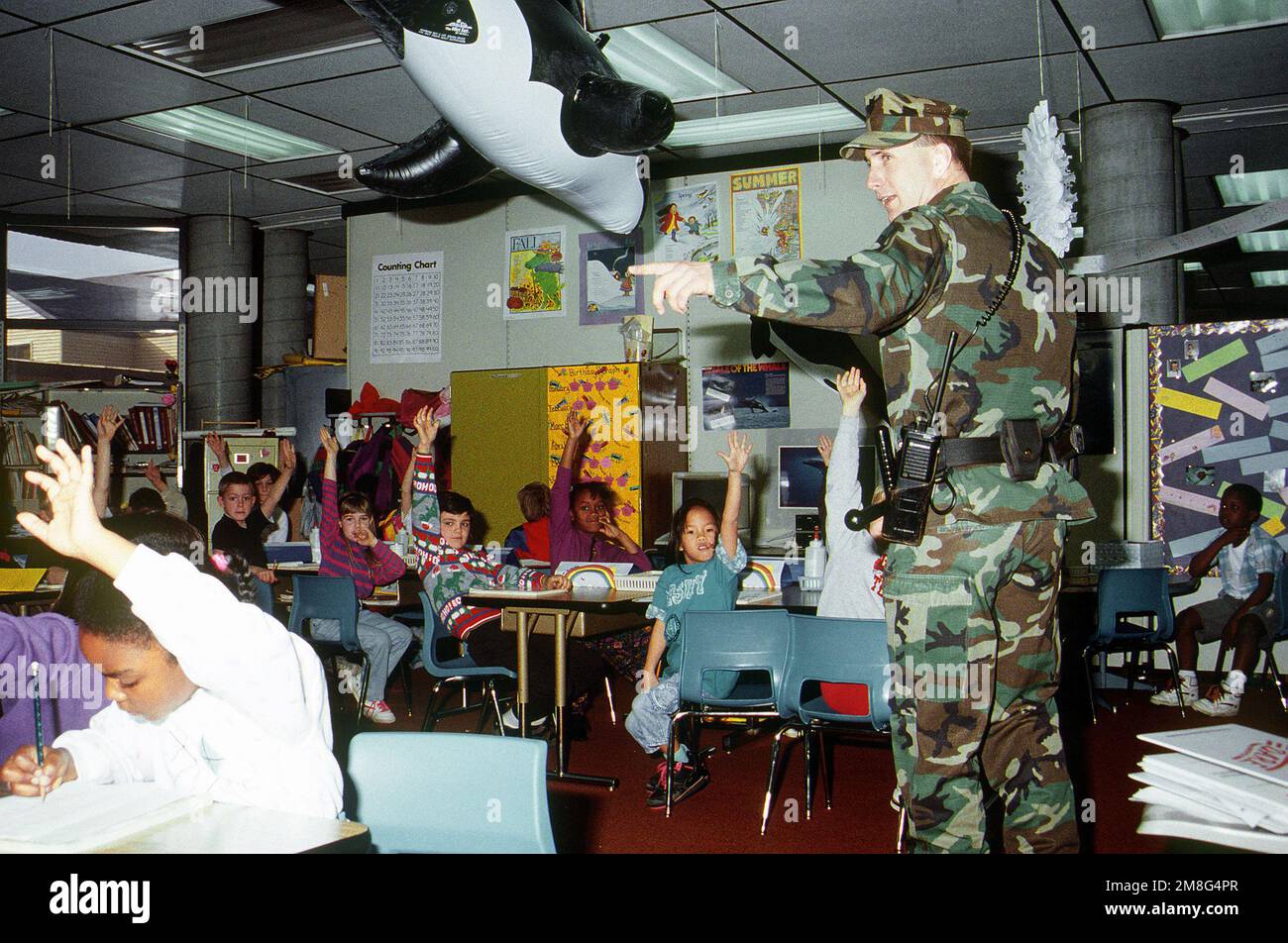 Elementary school drug program hi-res stock photography and images - Alamy