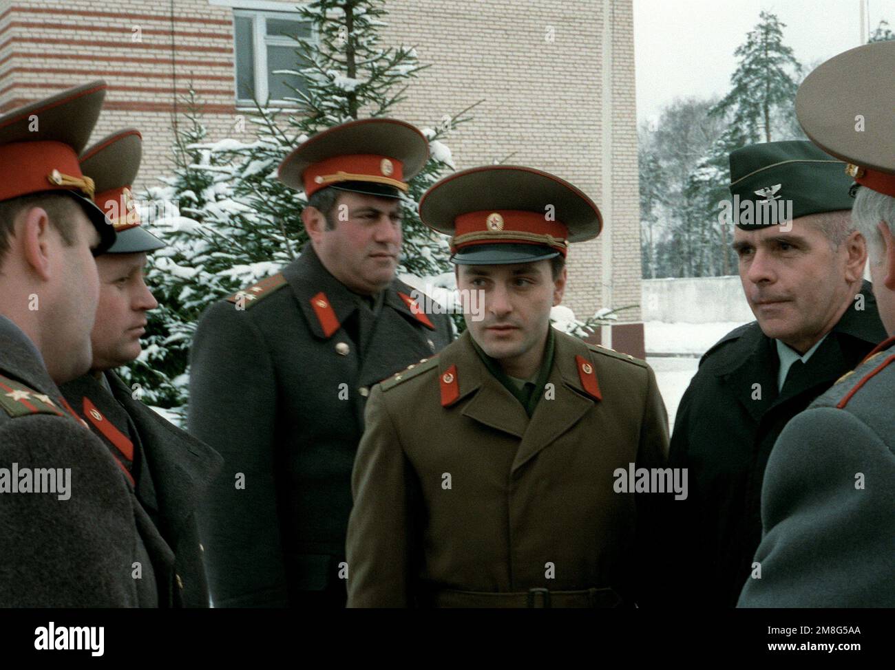 COL David Kiernan, second from right, chief of information, U.S. Army ...