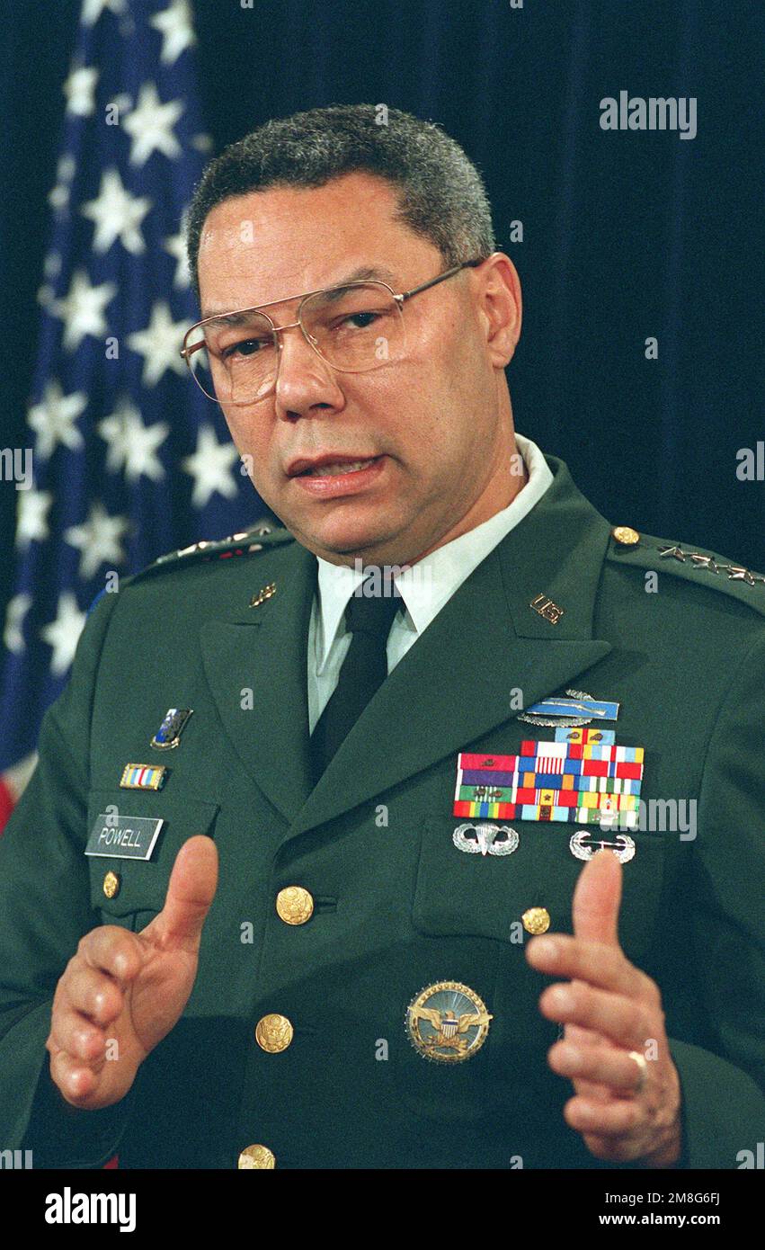 US Army (USA) General (GEN) Colin Powell, Chairman, Joint Chiefs-of ...