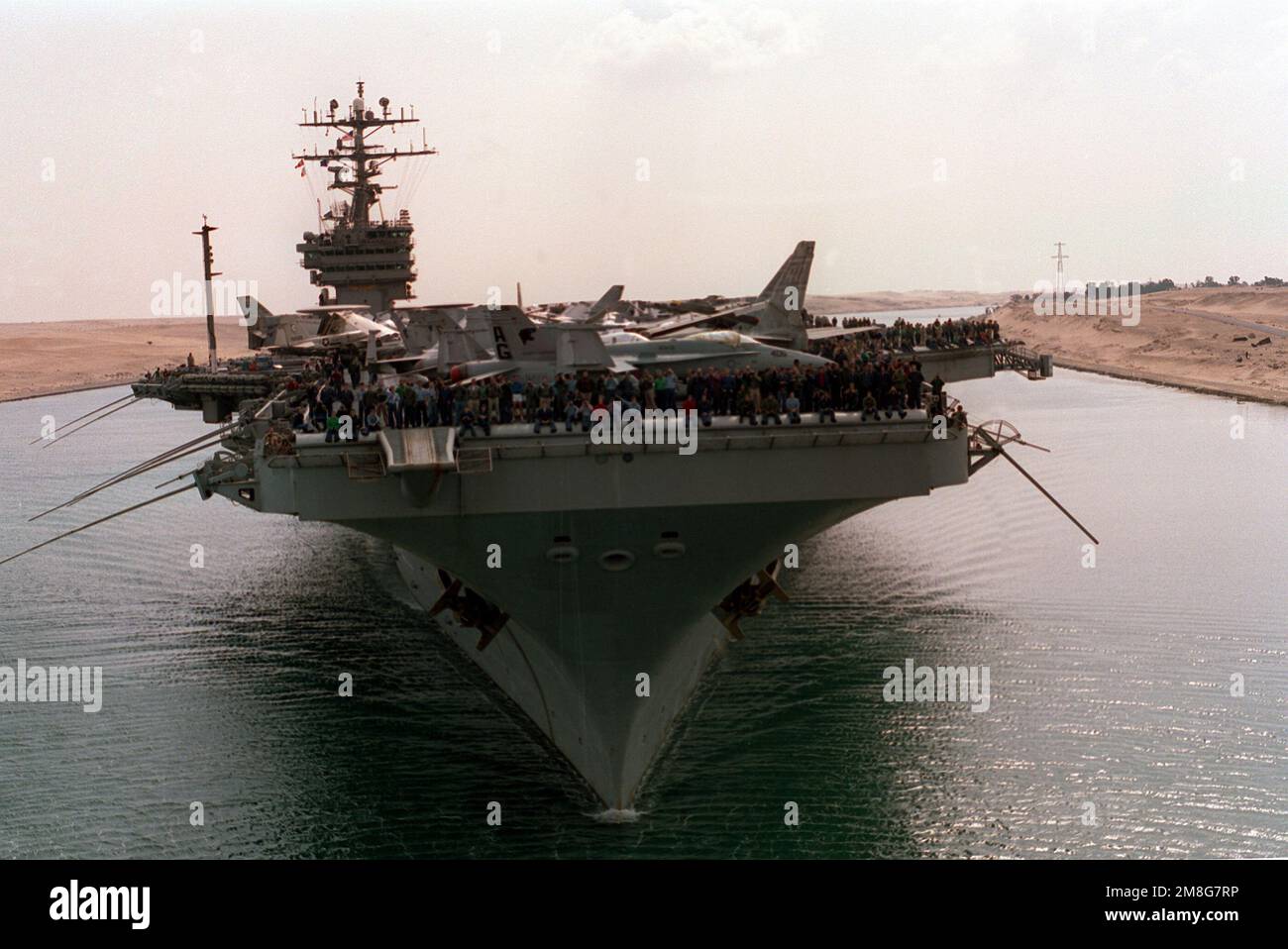 A bow view of the nuclear-powered aircraft carrier USS DWIGHT D ...