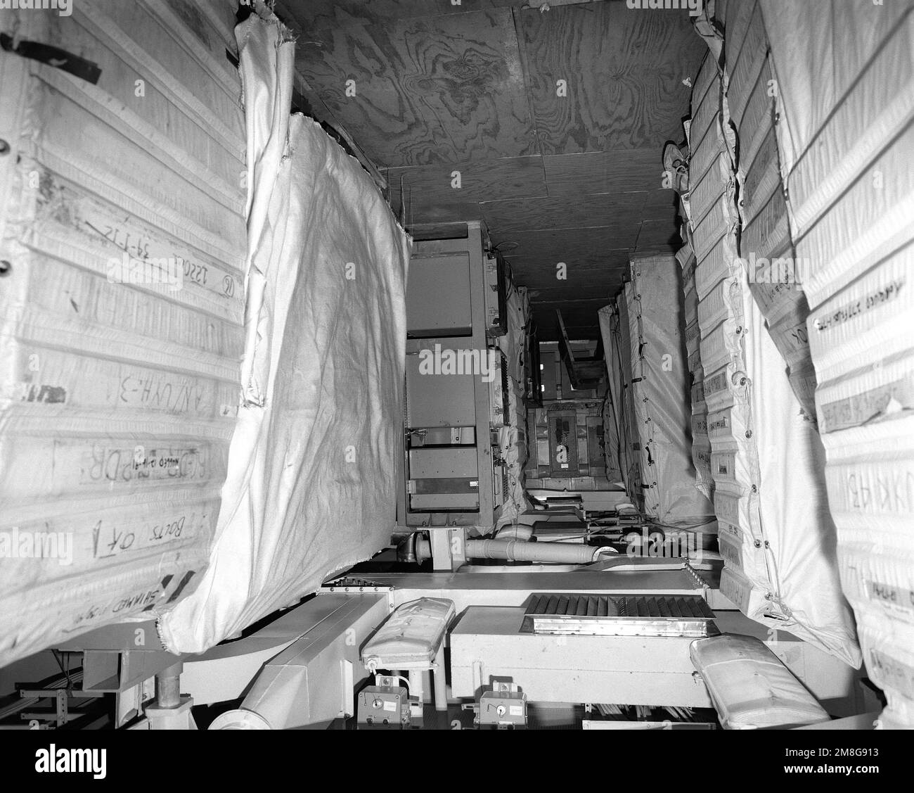 Computer central on the guided missile cruiser LAKE ERIE (CG 70) at 80 ...