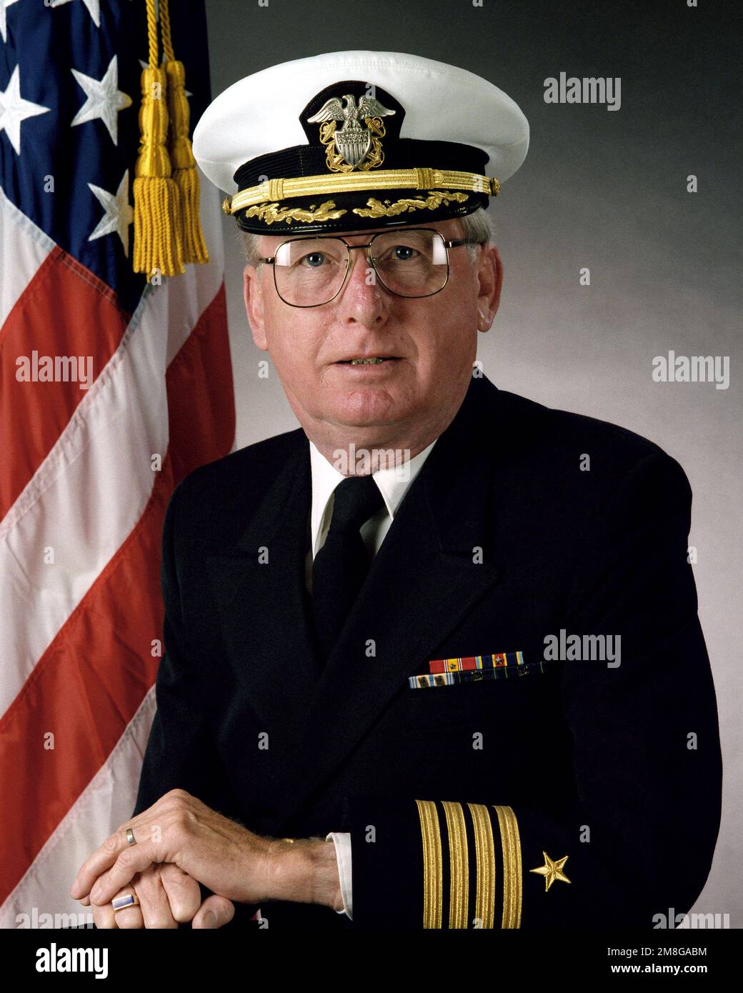 CAPT Carl W. Sundstrom Jr., USNR (covered). Country: Unknown Stock Photo - Alamy