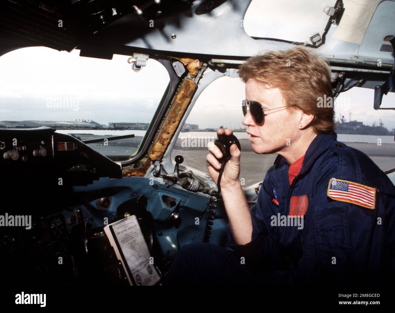 Aviation Machinist's Mate 2nd Class Janet Stanke, loadmaster for Fleet ...