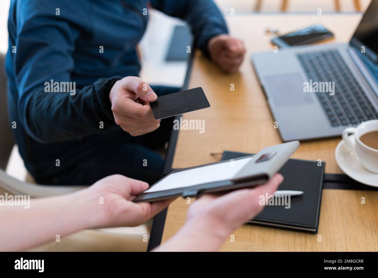 Customer credit card bill Stock Photo - Alamy