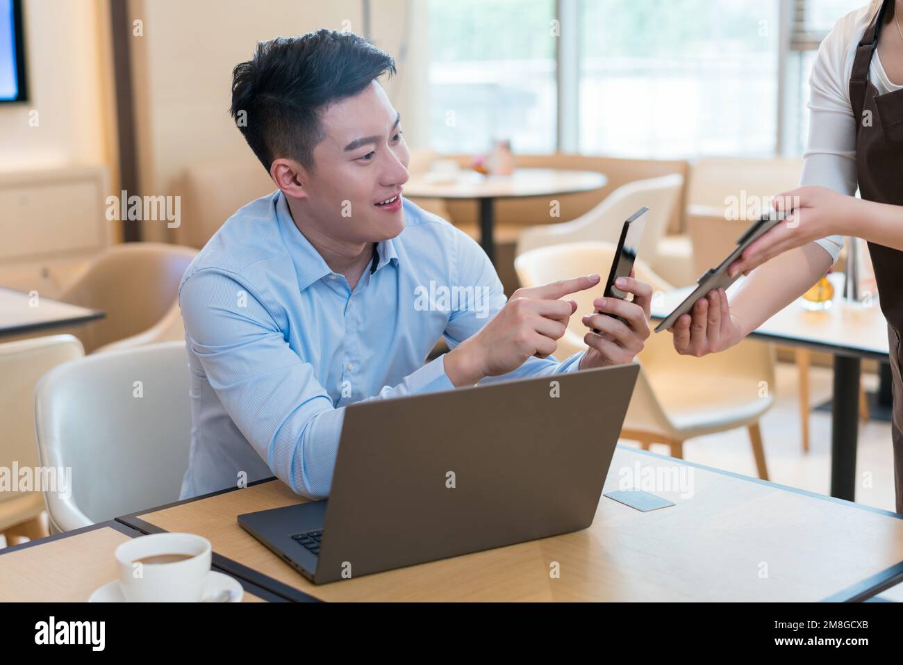 Customer credit card bill Stock Photo - Alamy