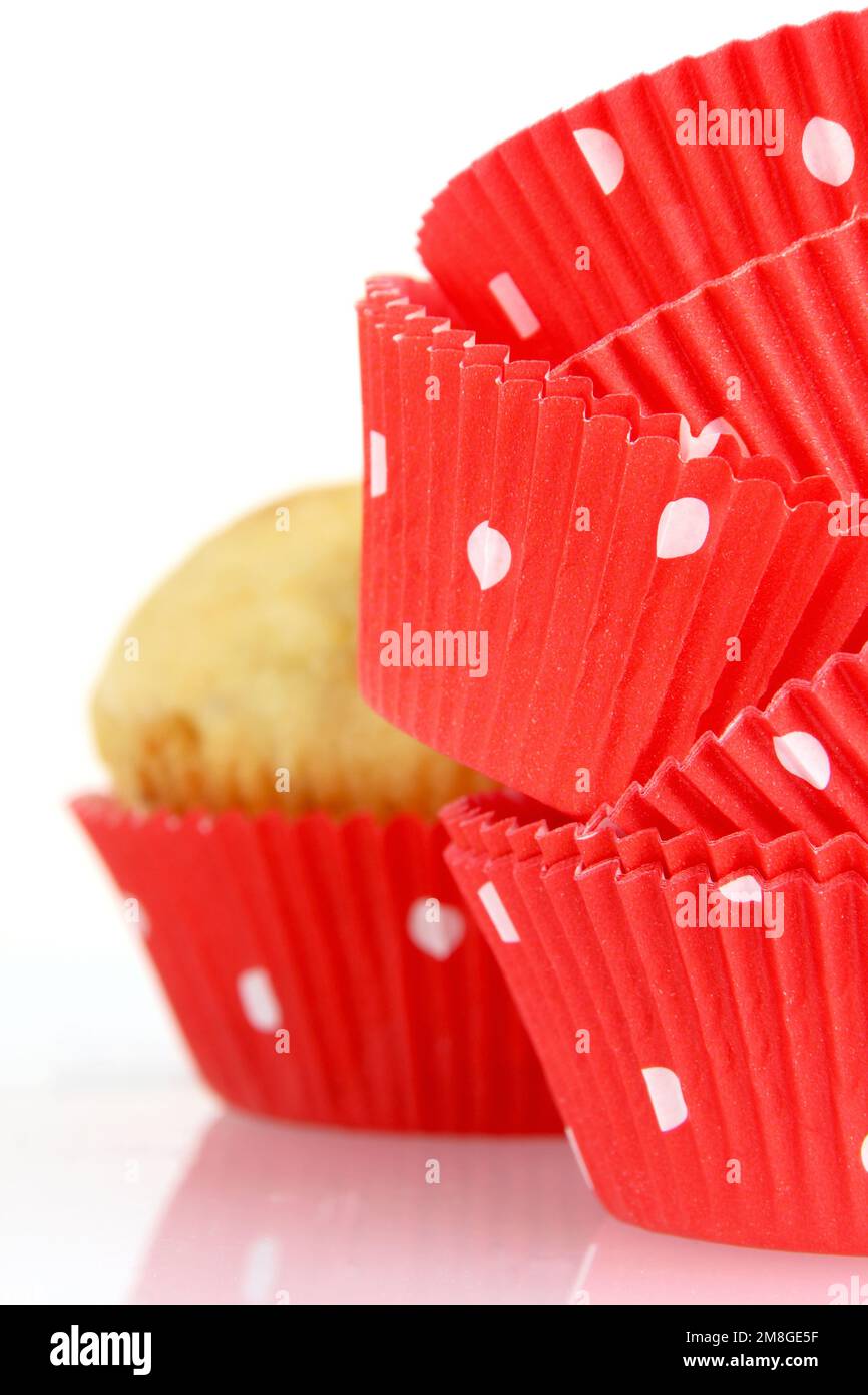 Empty muffin cup red hi-res stock photography and images - Alamy
