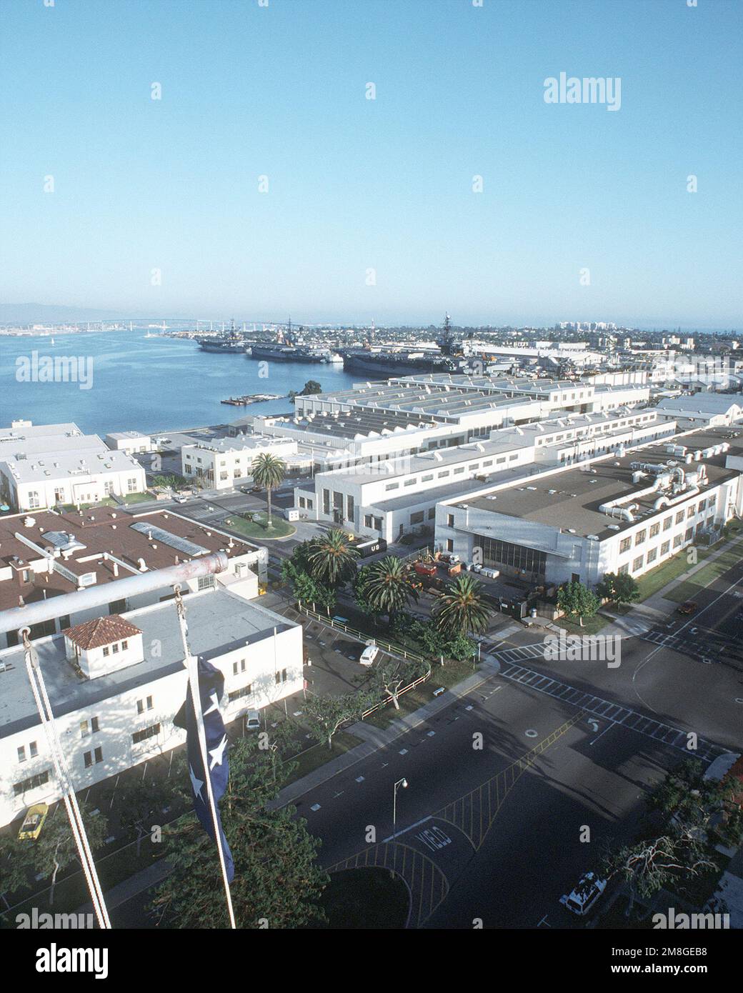 Uss kitty hawk island hi-res stock photography and images - Alamy