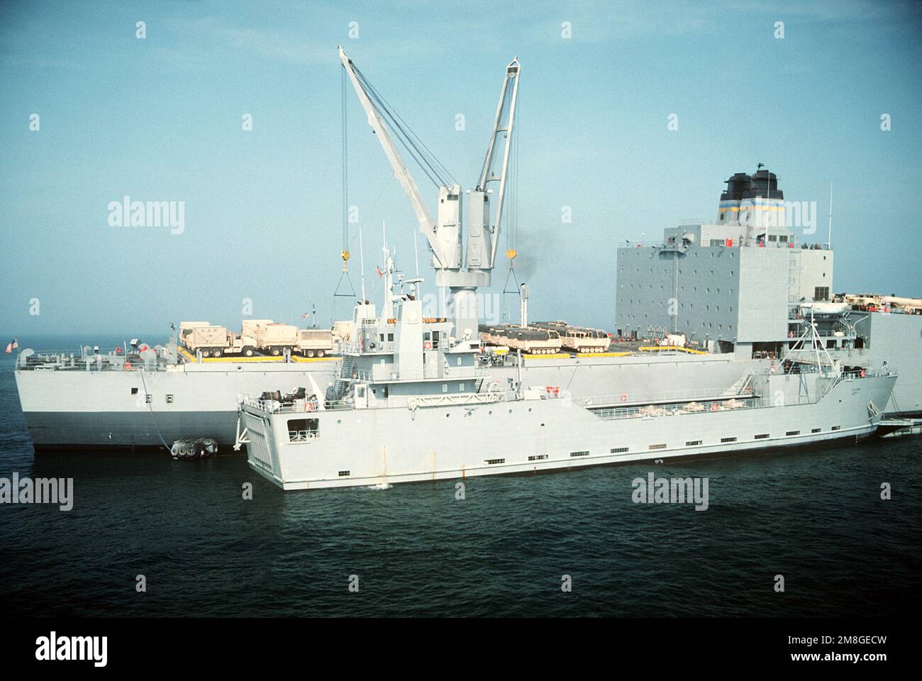 Positioned support vessel hi-res stock photography and images - Alamy
