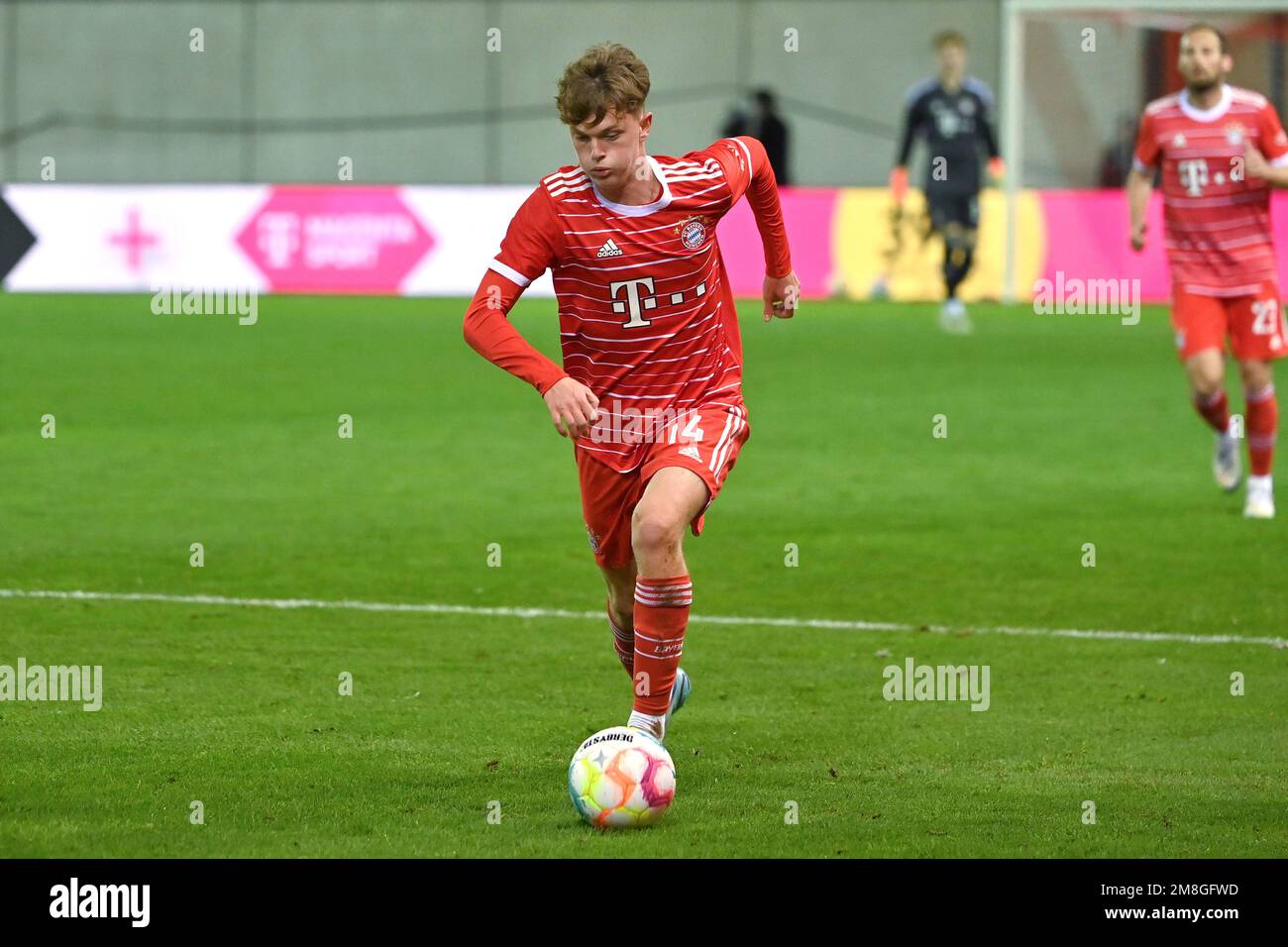 Paul WANNER (FC Bayern Munich), action, single action, single image, cut out, full body shot ...