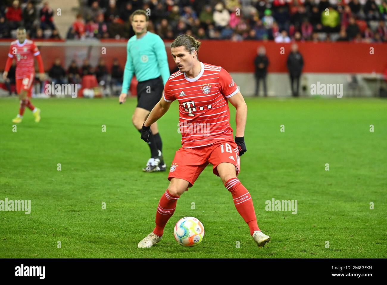 Marcel SABITZER (FC Bayern Munich), action, single action, single image, cut out, full body shot ...