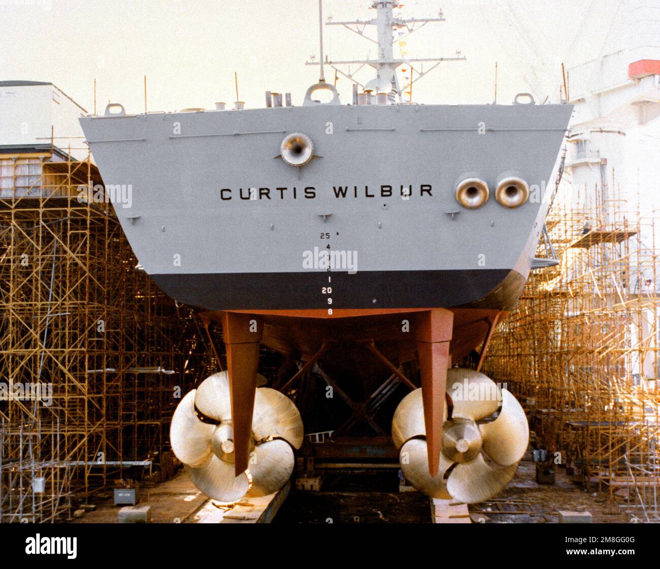 A close-up view of the stern and propellers of the guided missile ...